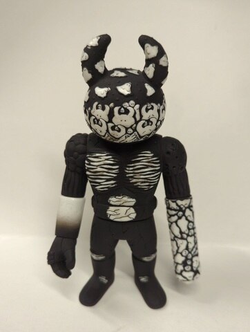 REAL HEAD UAMOU リアルウアモウ 黒成型マットブラック塗 陰 | まんだらけ Mandarake