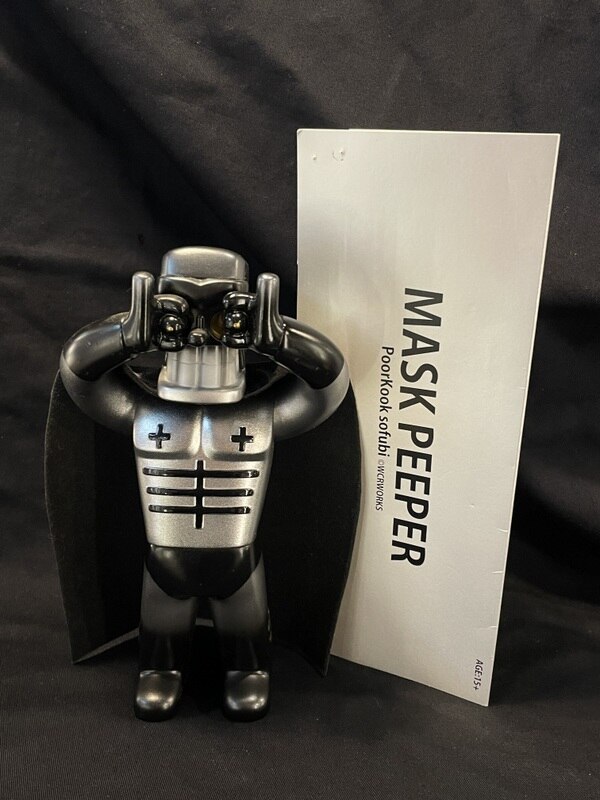 WCRWORKS PoorKooK sofubi MASK PEEPER / (黒成型/銀塗装) | まんだらけ Mandarake