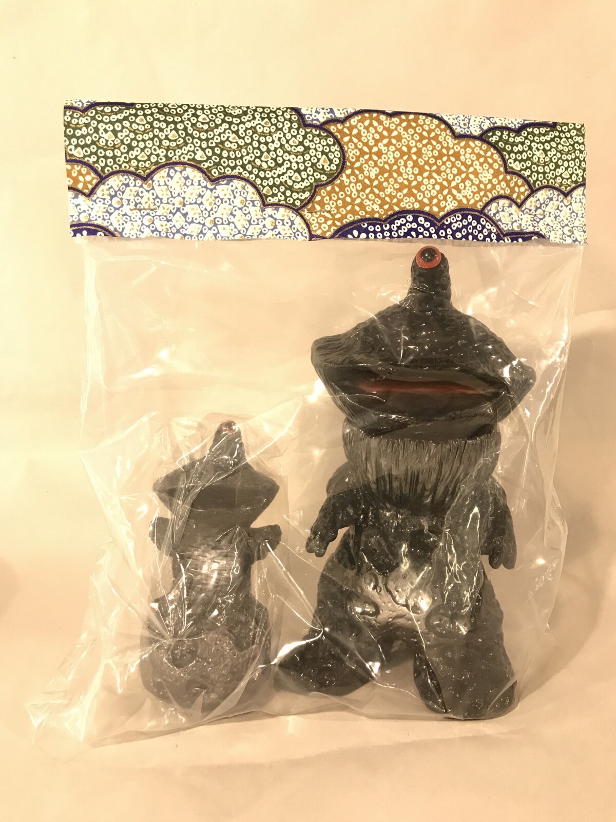 Hifumi Toy King Menego Alien and Menego Alien set black molding / silver red paint | MANDARAKE 在线商店