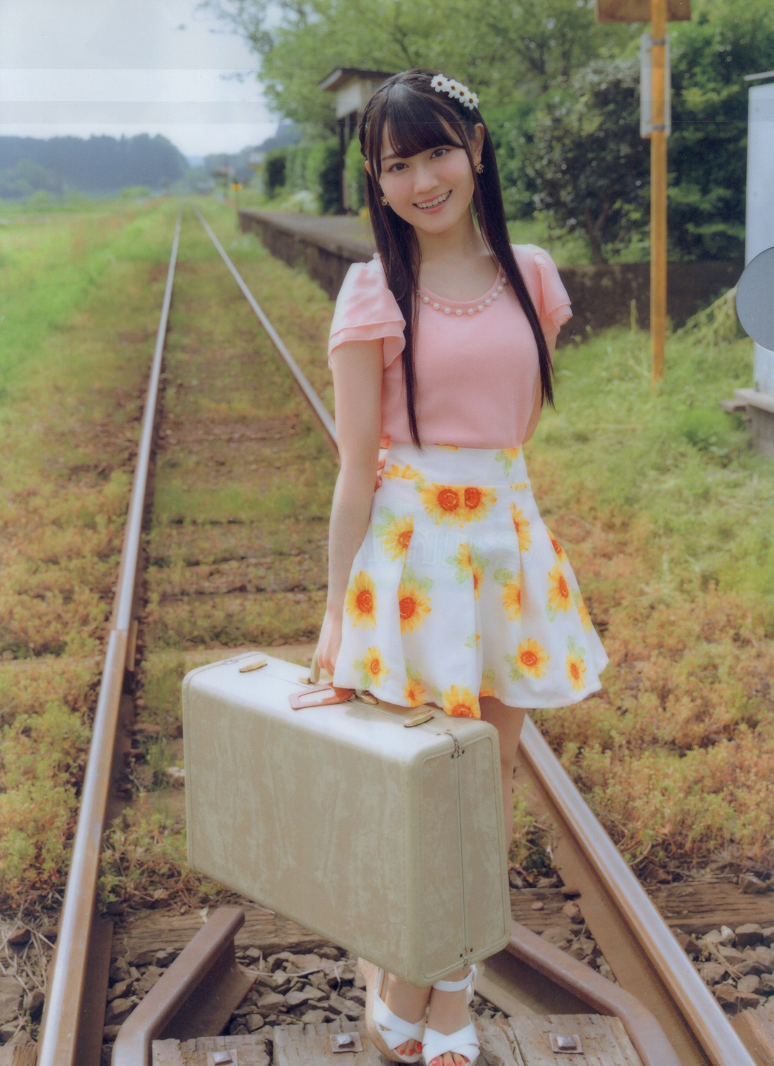 High-Touch Summer 小倉唯 クリアファイル2枚セットB | まんだらけ Mandarake