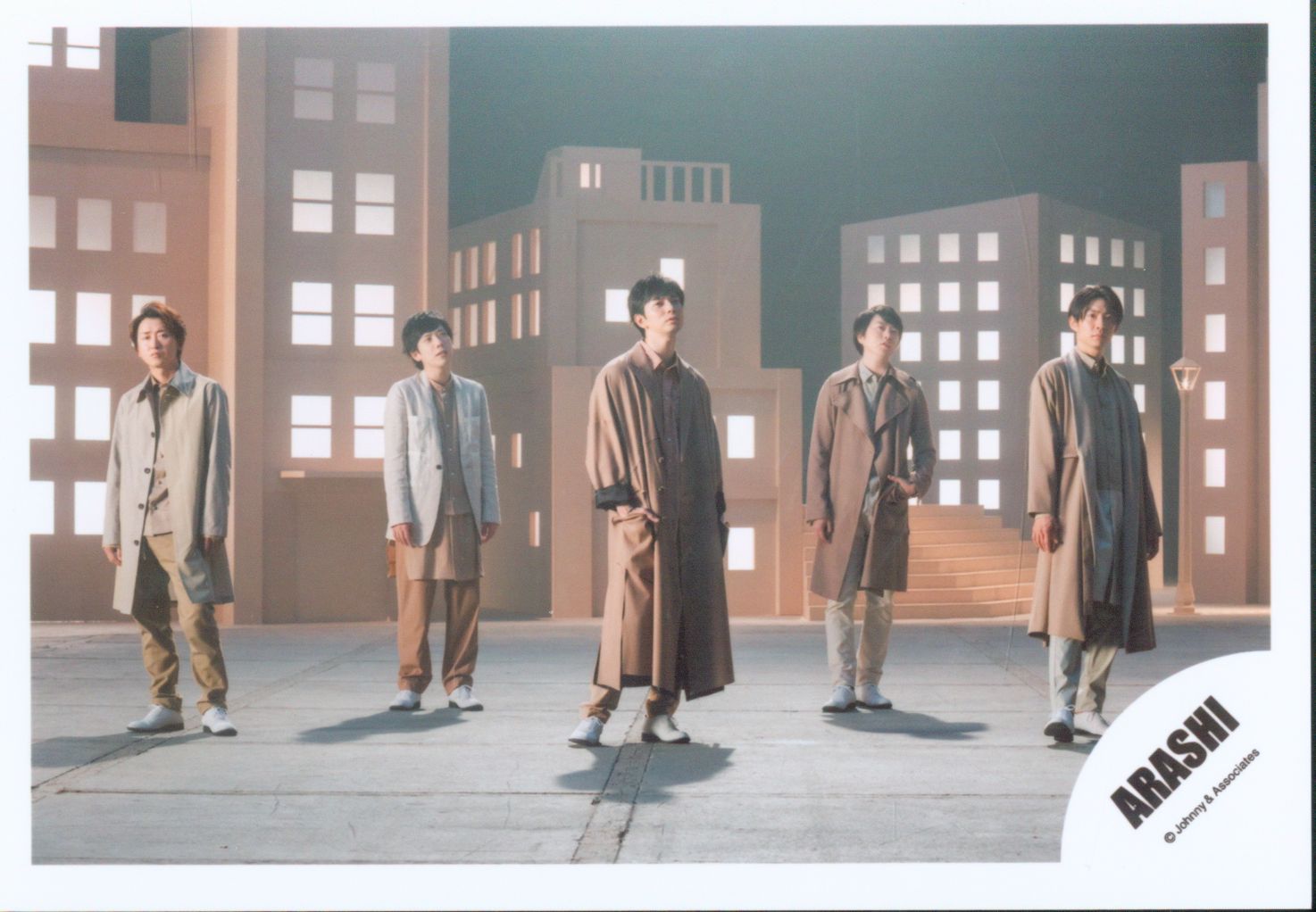 嵐 Find The Answer 集合 公式写真 *1枚 | まんだらけ Mandarake