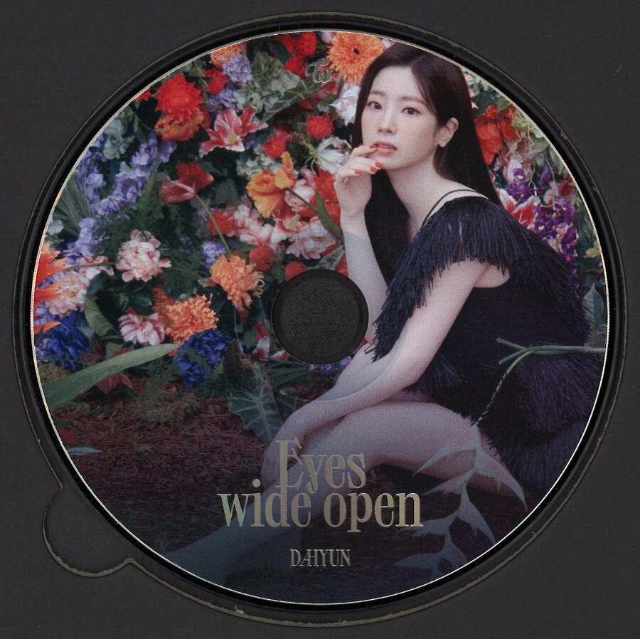 TWICE Story ver. Eyes wide open | まんだらけ Mandarake