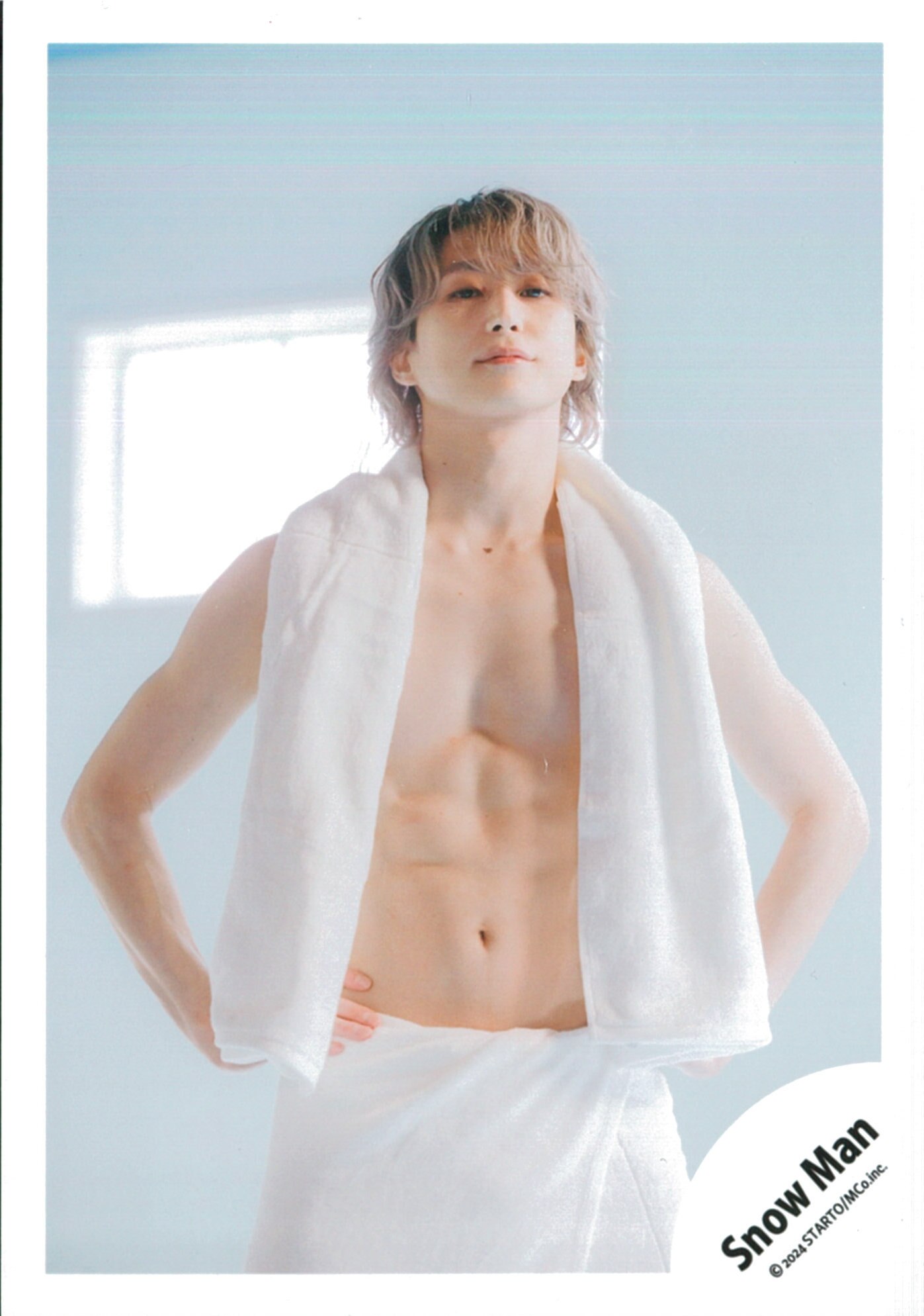SnowMan RAYS MVオフショット 佐久間大介 公式写真*1枚 | まんだらけ Mandarake