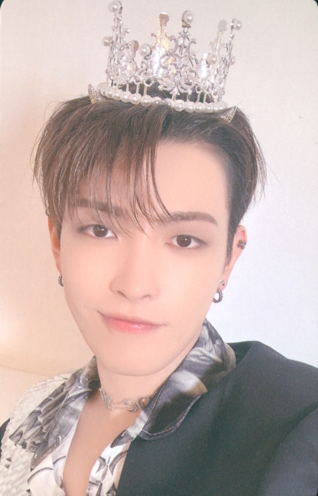 ATEEZ FC HONG JOONG GOLDEN HOUR : Part.2 | まんだらけ Mandarake
