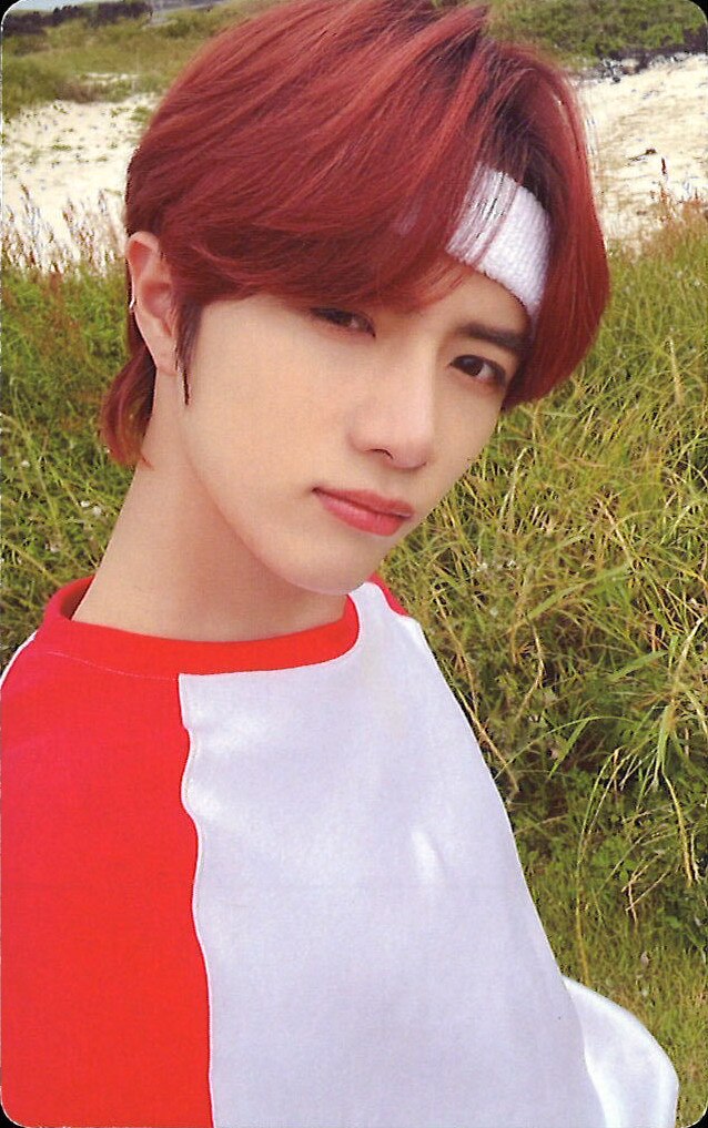 TXT Sunrise Red ver. BEOMGYU 2022 SEASON of TXT Midsummer | まんだらけ Mandarake
