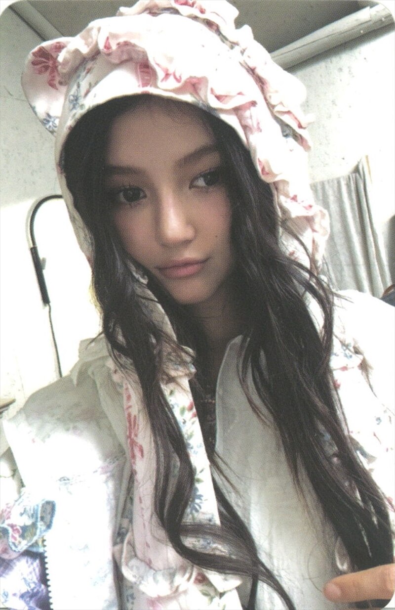 NewJeans 9/10 DANIELLE SEASON’S GREETING 2025 トレカ | まんだらけ Mandarake