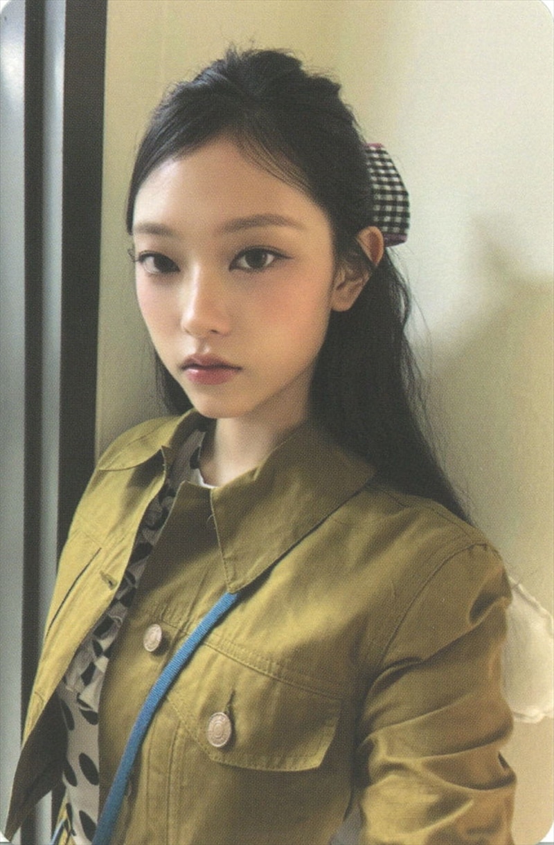 NewJeans 6/10 HAERIN SEASON’S GREETING 2025 トレカ | まんだらけ Mandarake