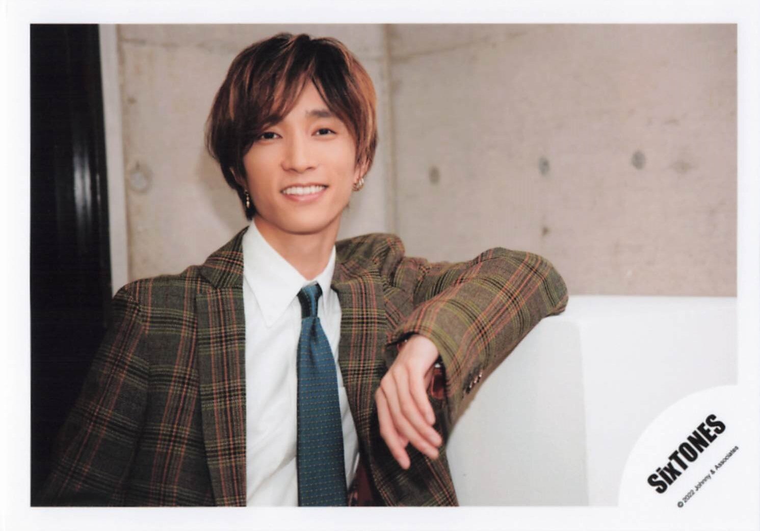 SixTONES 22年ポートレートシリーズ 田中樹 公式写真 *1枚 | まんだらけ Mandarake