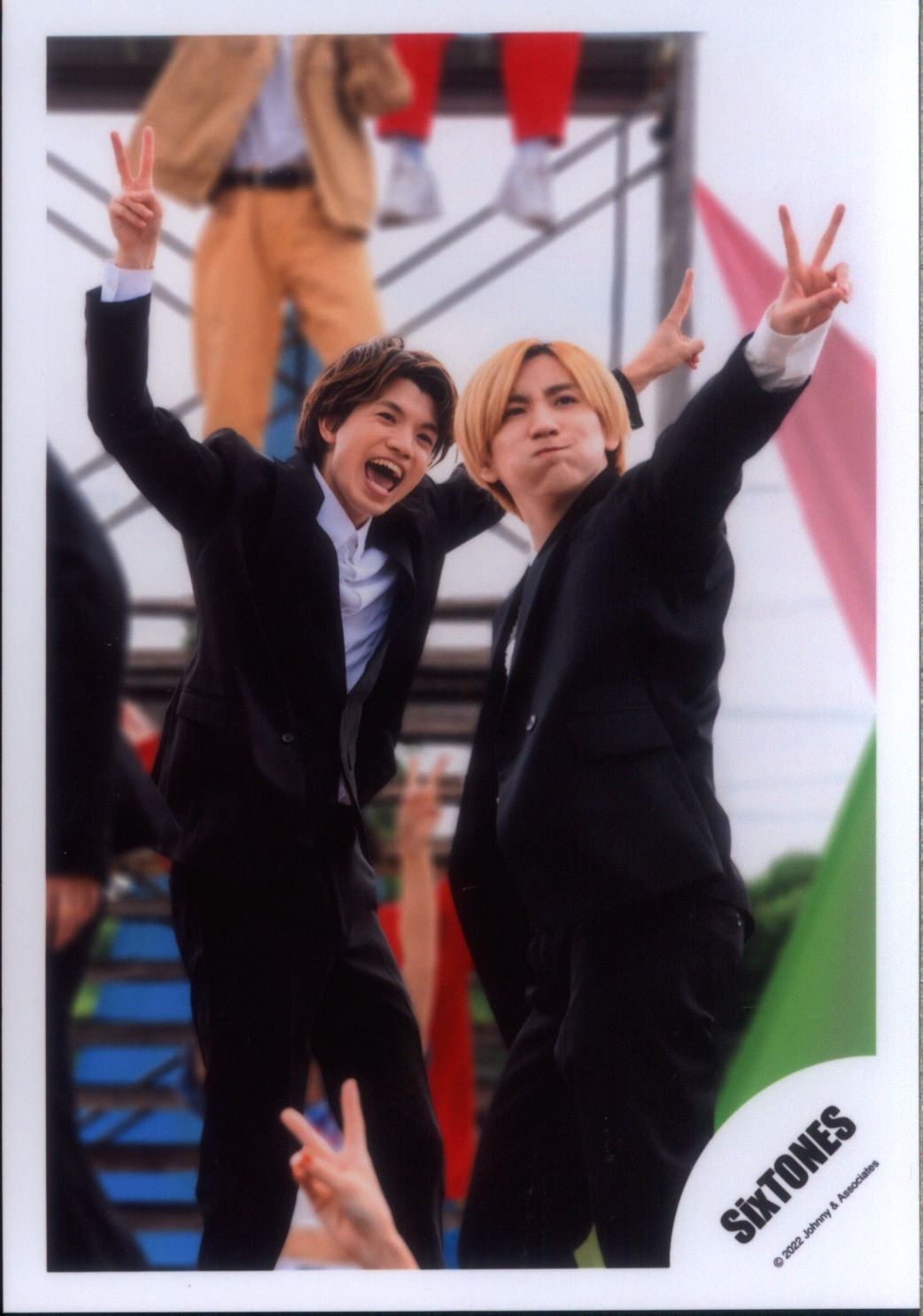 SixTONES Good Luck!/ふたり 髙地優吾/京本大我 公式写真 *1枚 | まんだらけ Mandarake