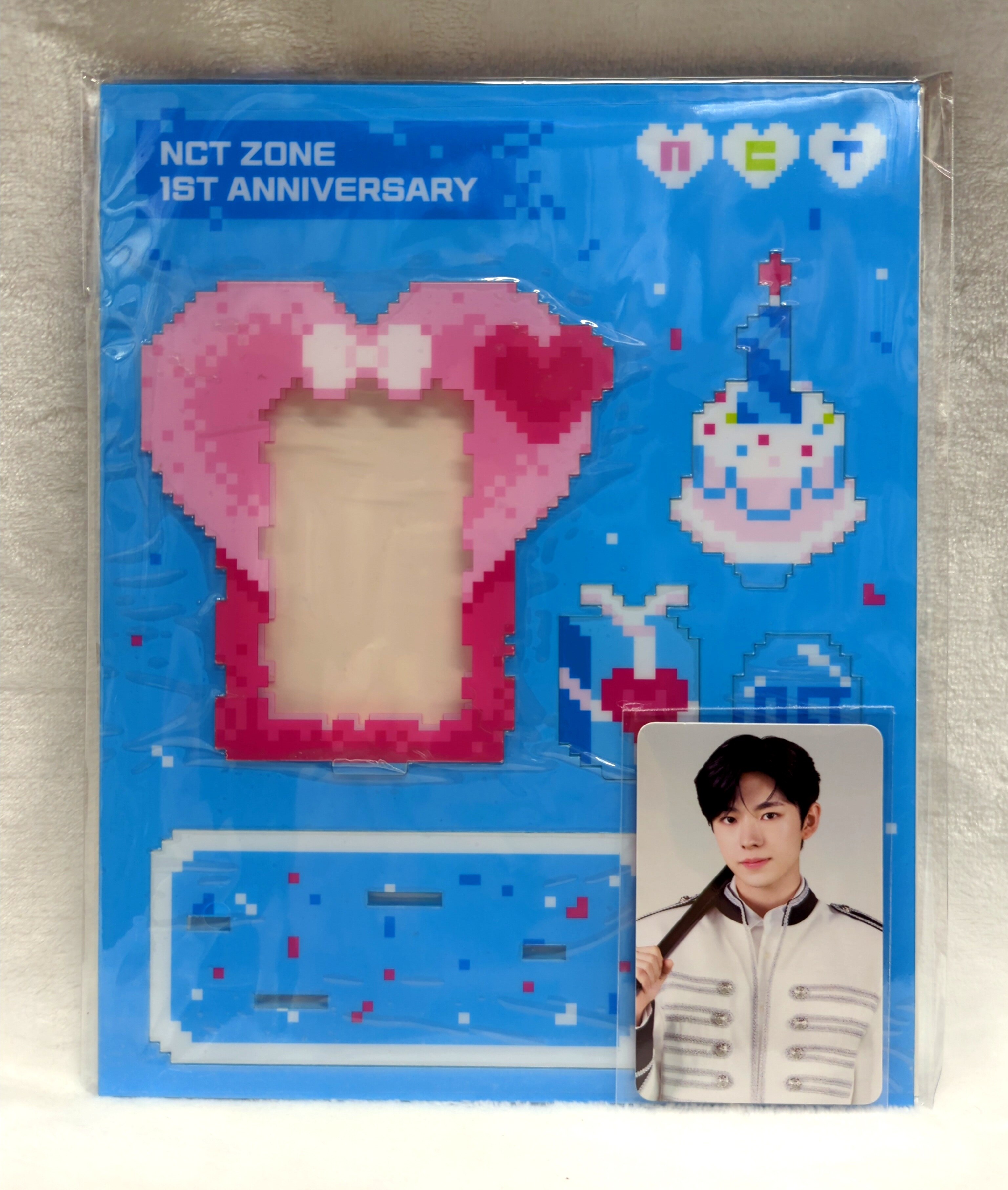 NCT ACRYLIC PHOTOCARD STAND YUSHI NCT ZONE 1ST ANNIVERSARY | まんだらけ Mandarake