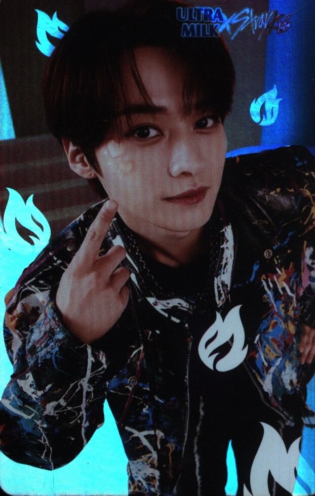 StrayKids LeeKnow ULTRA MILK ホログラム | まんだらけ Mandarake