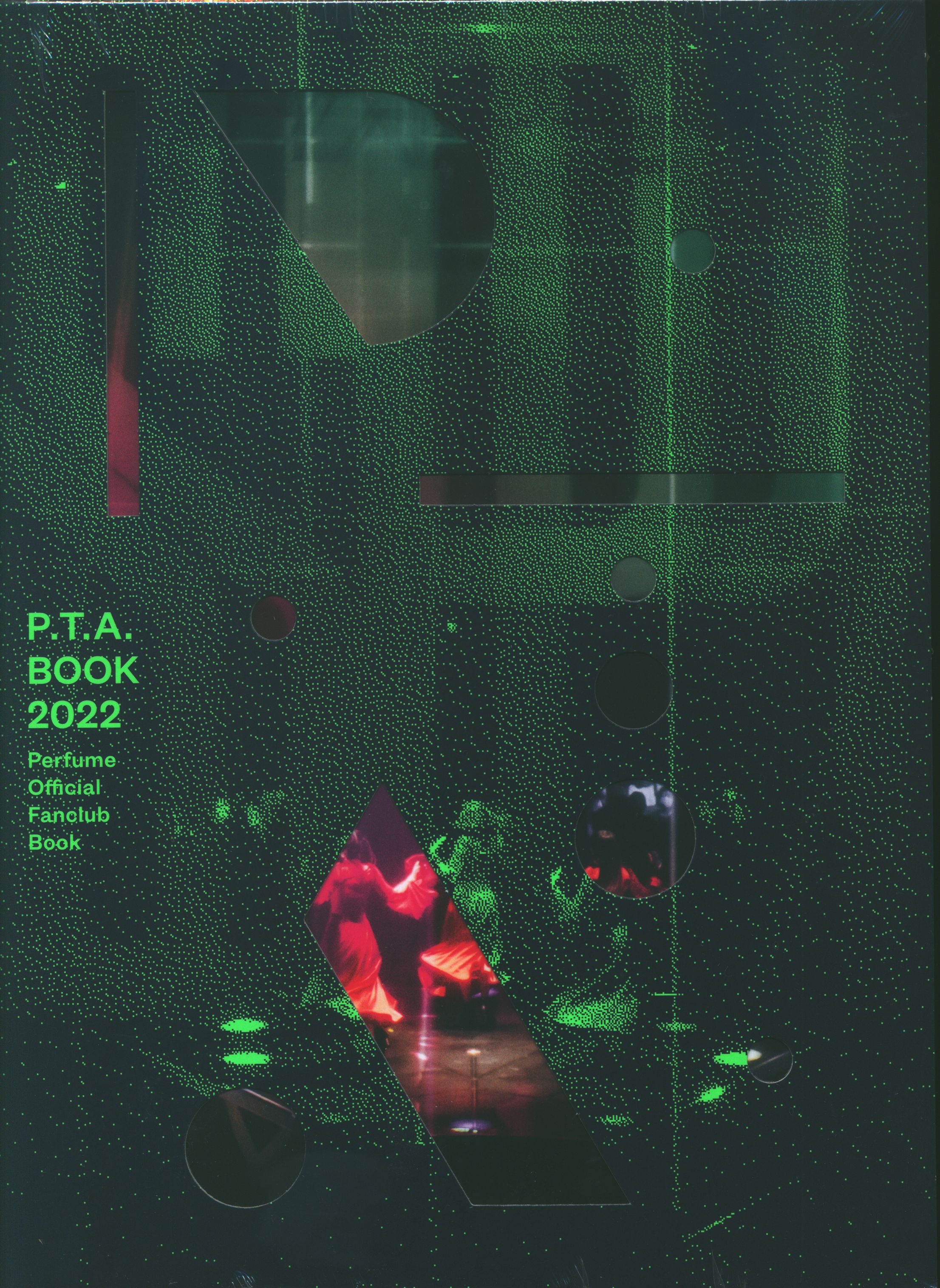 Perfume P.T.A.BOOK 2022 | まんだらけ Mandarake
