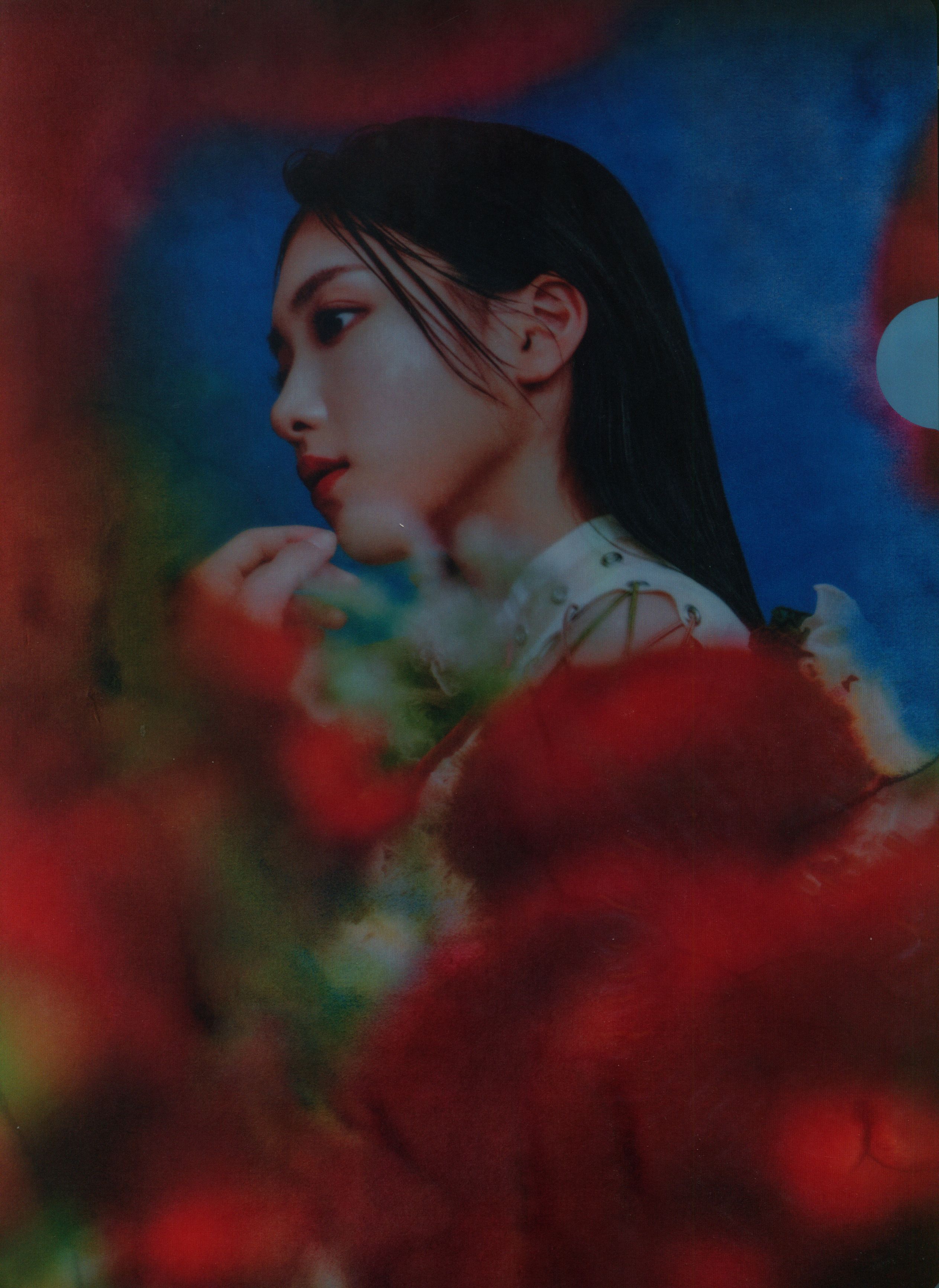 櫻坂46 櫻坂46展「新せ界」 谷口愛季 A4クリアファイル(KV) | まんだらけ Mandarake