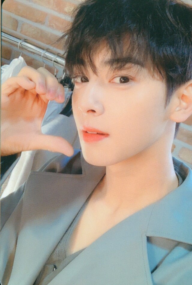 ASTRO WHITE CHA EUN-WOO All Light | まんだらけ Mandarake