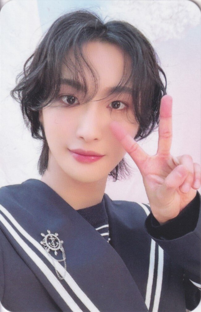 ATEEZ SEONG HWA ANITEEZ in ILLUSION アクリルフレーム | まんだらけ Mandarake