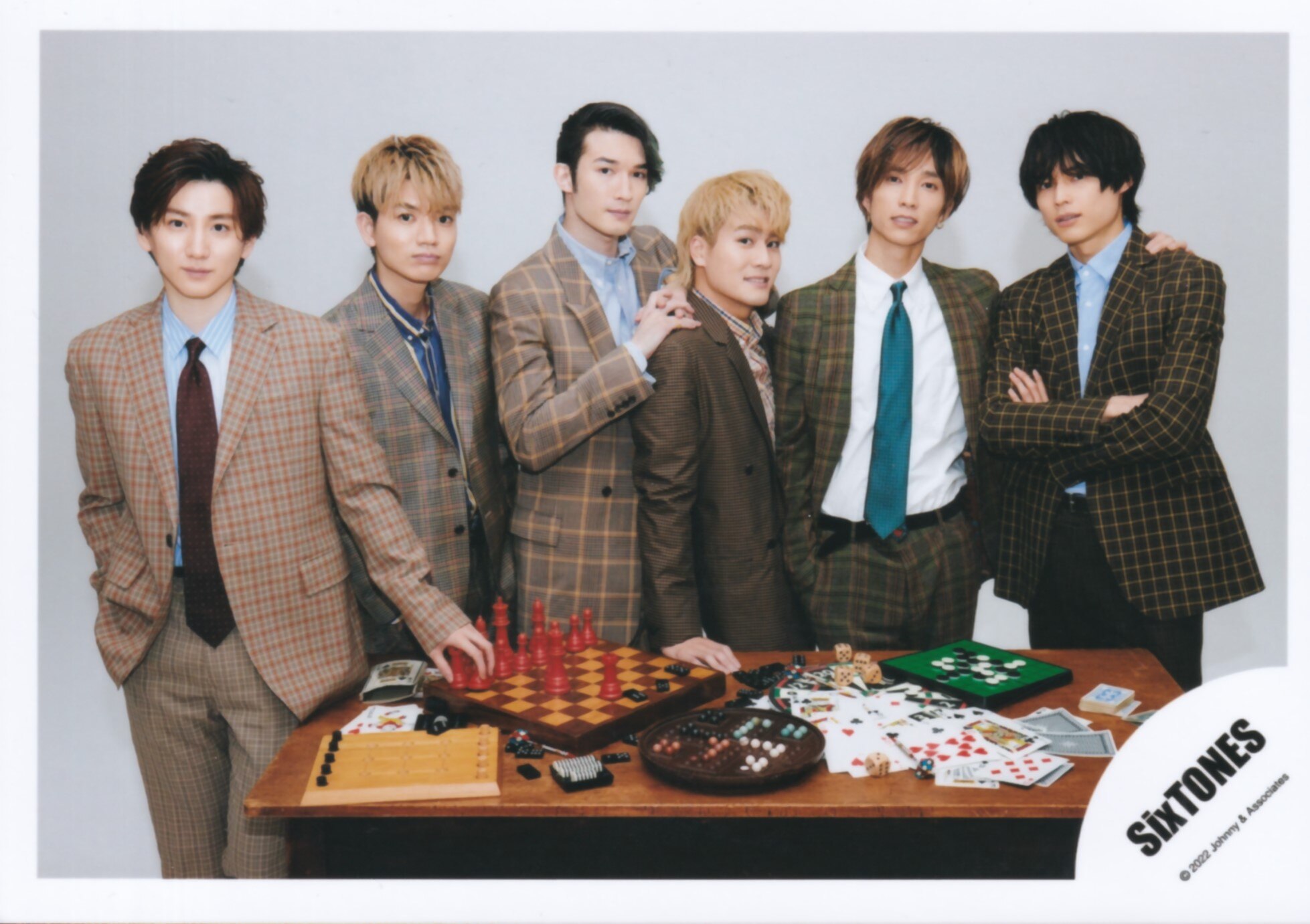 SixTONES 22年ポートレートシリーズ 集合 公式写真*1枚 | まんだらけ Mandarake